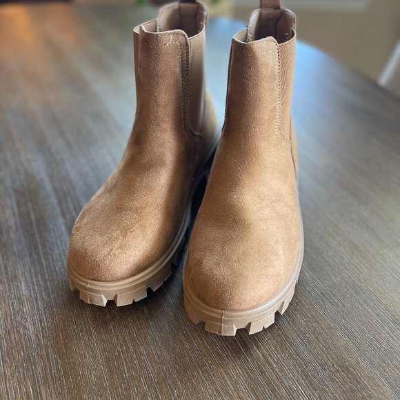 True Craft | Shoes | True Craft Brown Joyrider Chelsea Boots Women 95 ...